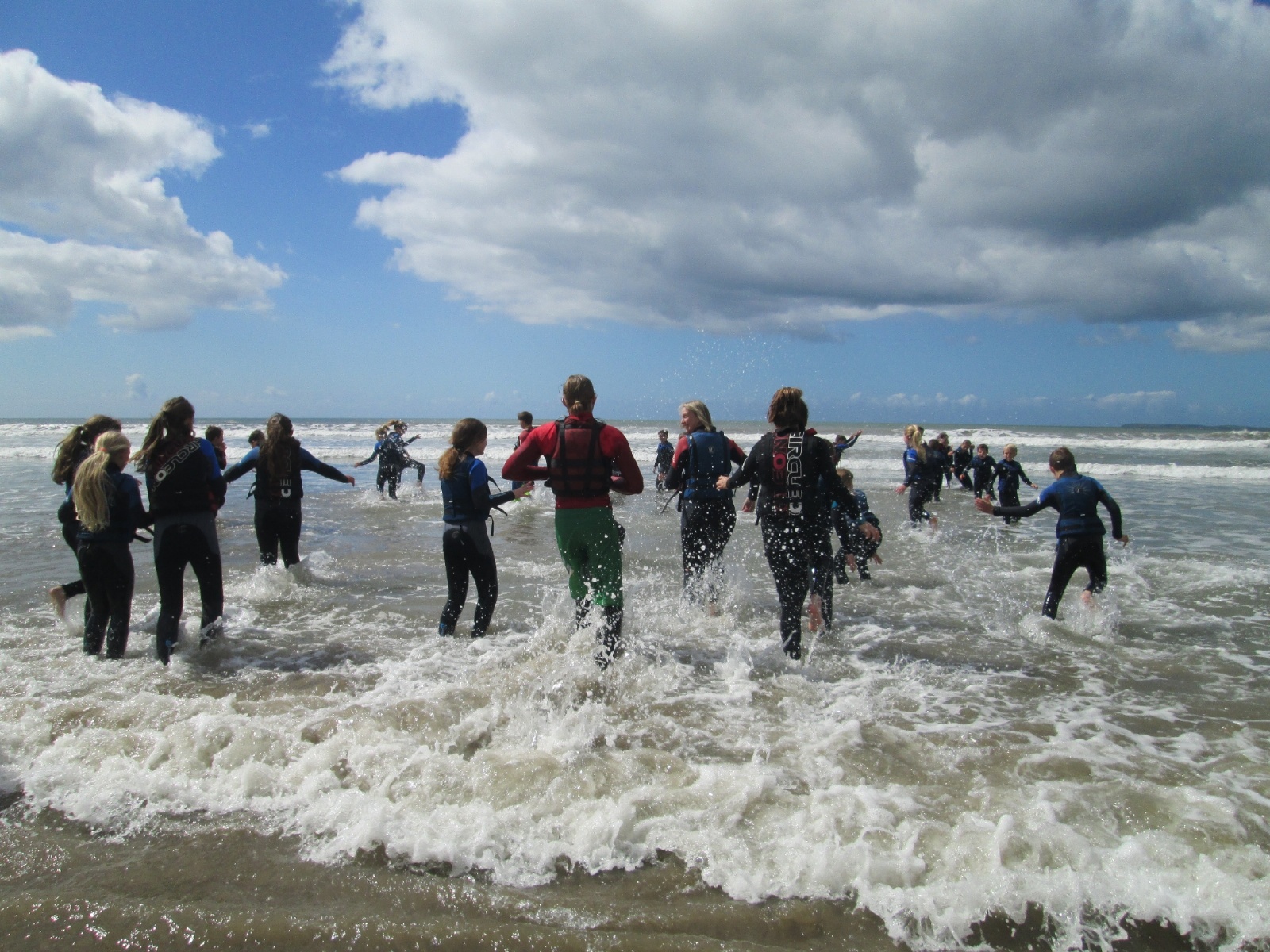 Alexander Hosea Primary School - Year 6 Residential Trip to Morfa Bay 1 ...