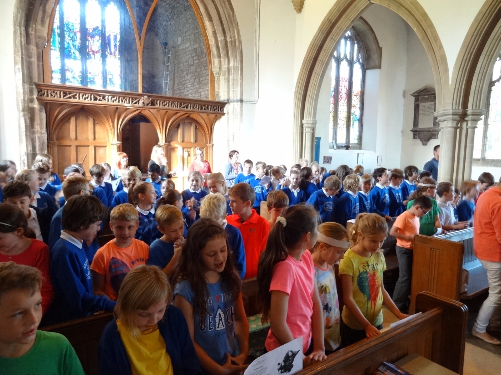Alexander Hosea Primary School - Harvest Celebrations 30.9.15